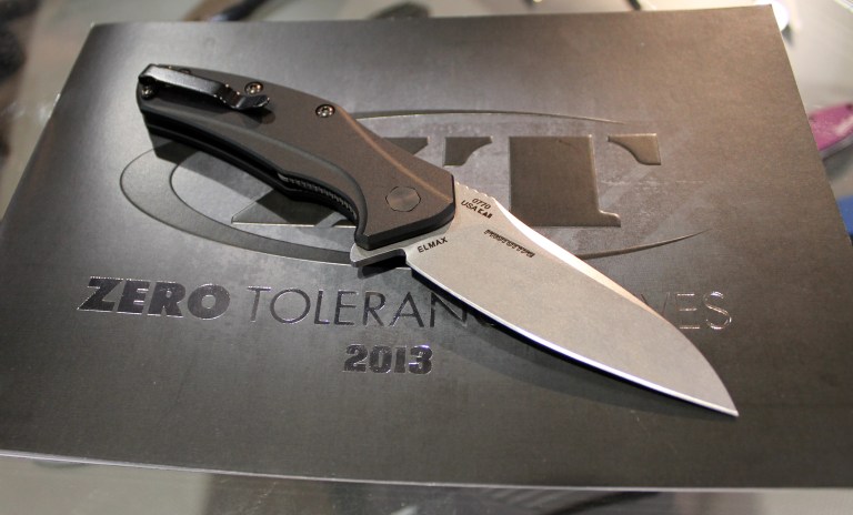 Zero Tolerance 0770 Review | BladeBarrelBezel.com
