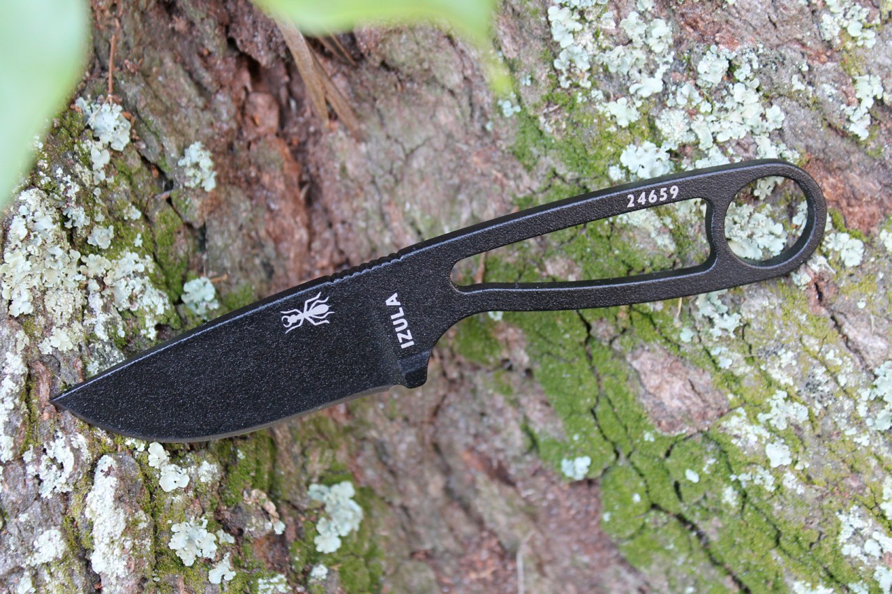 ESEE Izula Knife Review | BladeBarrelBezel.com