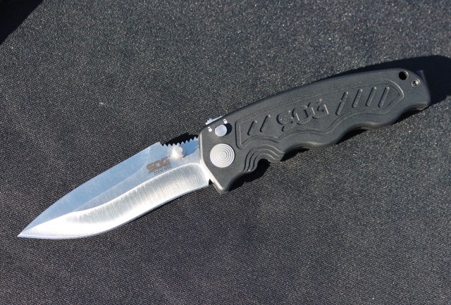New SOG Zoom Assisted Folders | BladeBarrelBezel.com